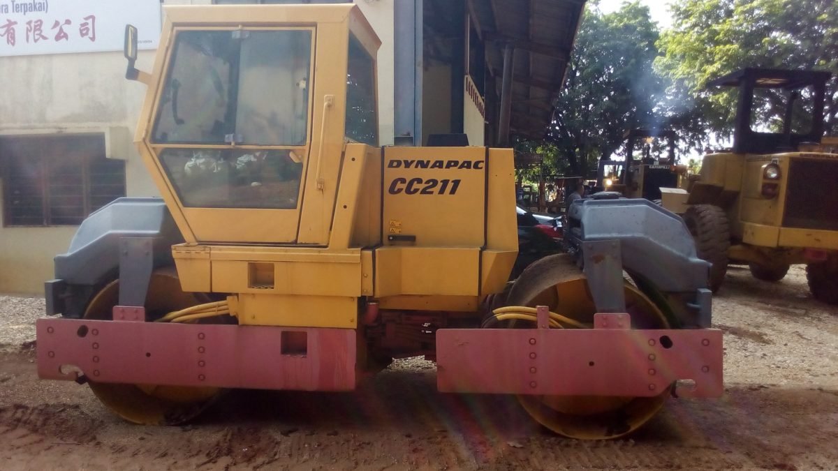 DYNAPAC CC211 ROAD ROLLER - Chong & Ho Motor Vehicles Trading Sdn Bhd