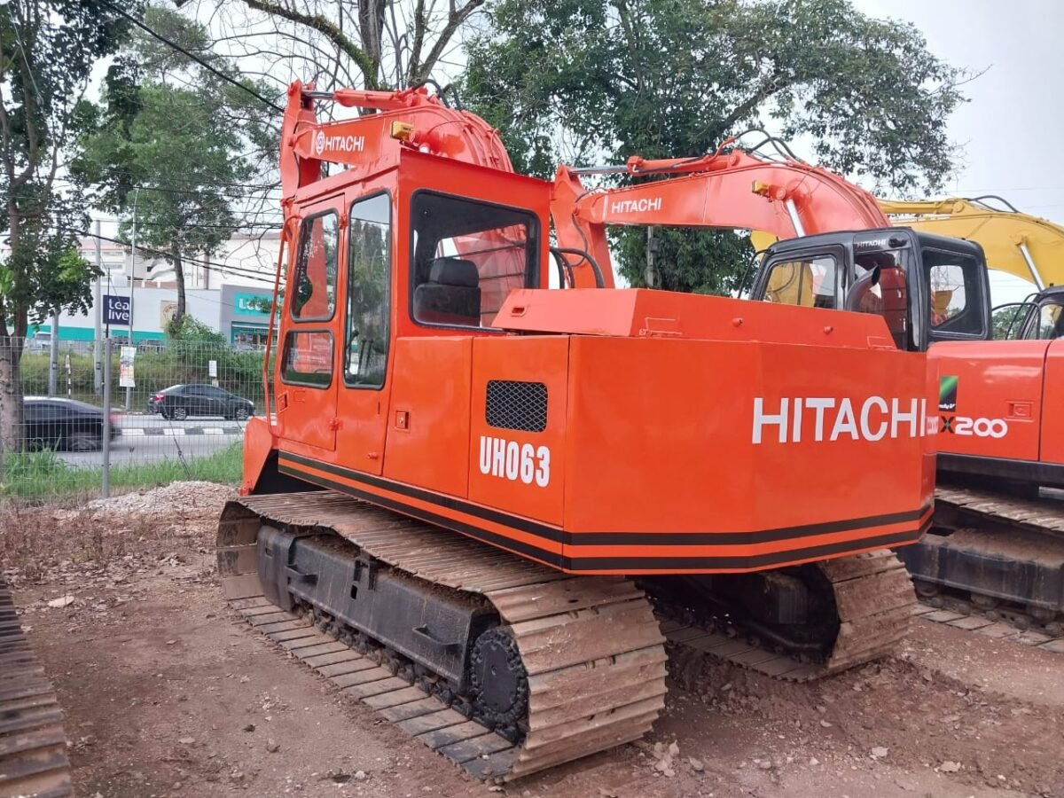HITACHI UH063 HYDRAULIC EXCAVATOR - Chong & Ho Motor Vehicles Trading ...