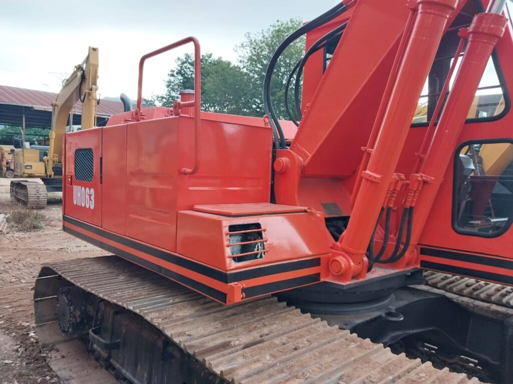 HITACHI UH063 HYDRAULIC EXCAVATOR - Chong & Ho Motor Vehicles Trading ...